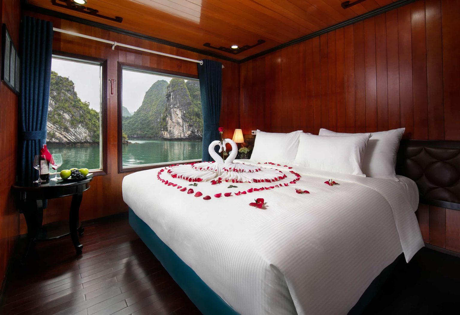 Royal Flamingo Cruise 3 Days 2 Nights - Reneatours