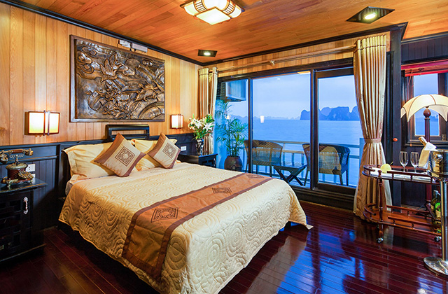 Royal Flamingo Cruise 2 Days 1 Night - Reneatours